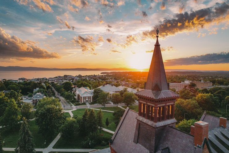 University of Vermont | UVM - Requirements + Data | CollegeVine