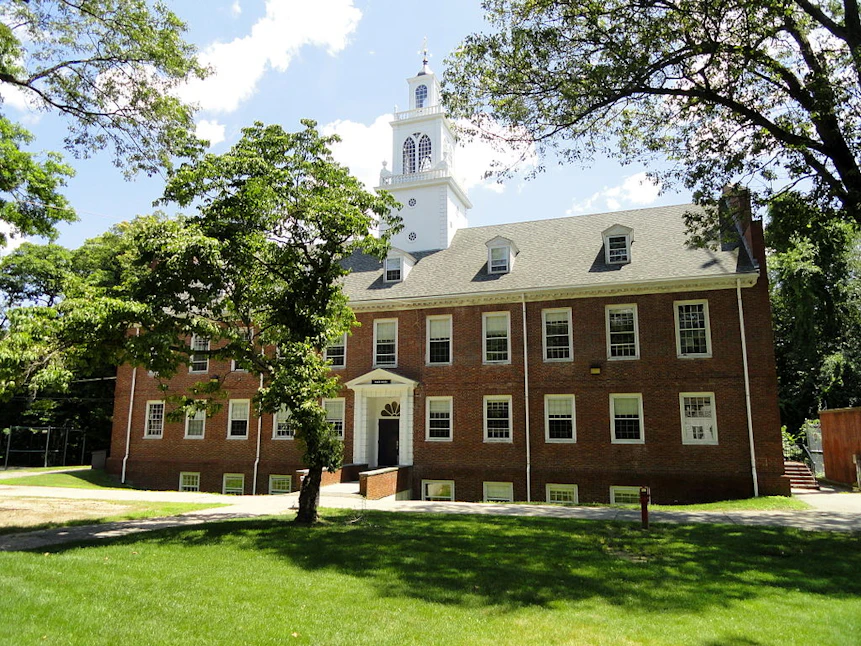 Curry College - Requirements + Data | CollegeVine