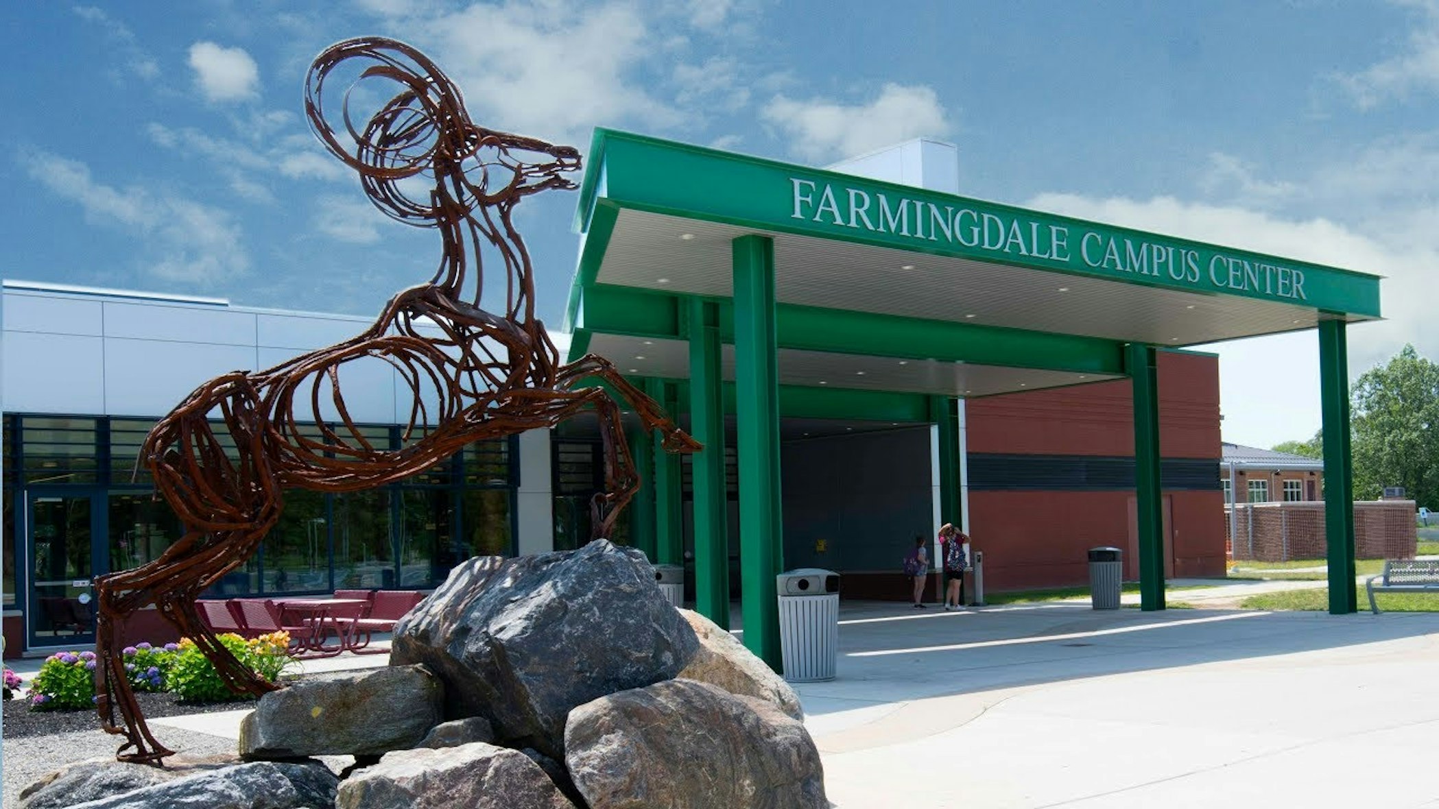 Farmingdale State College - Requirements + Data | CollegeVine
