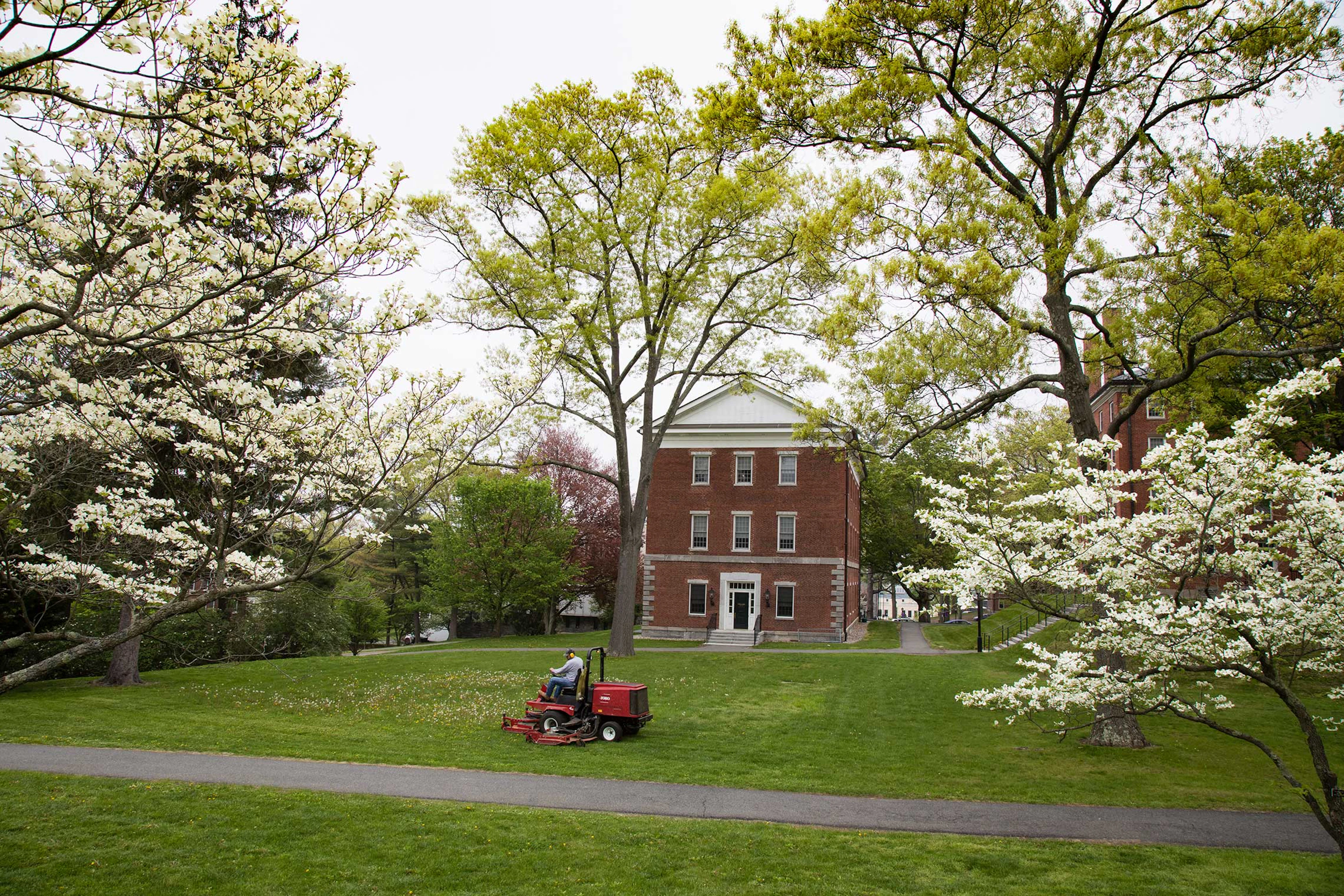 Amherst College - Requirements + Data | CollegeVine