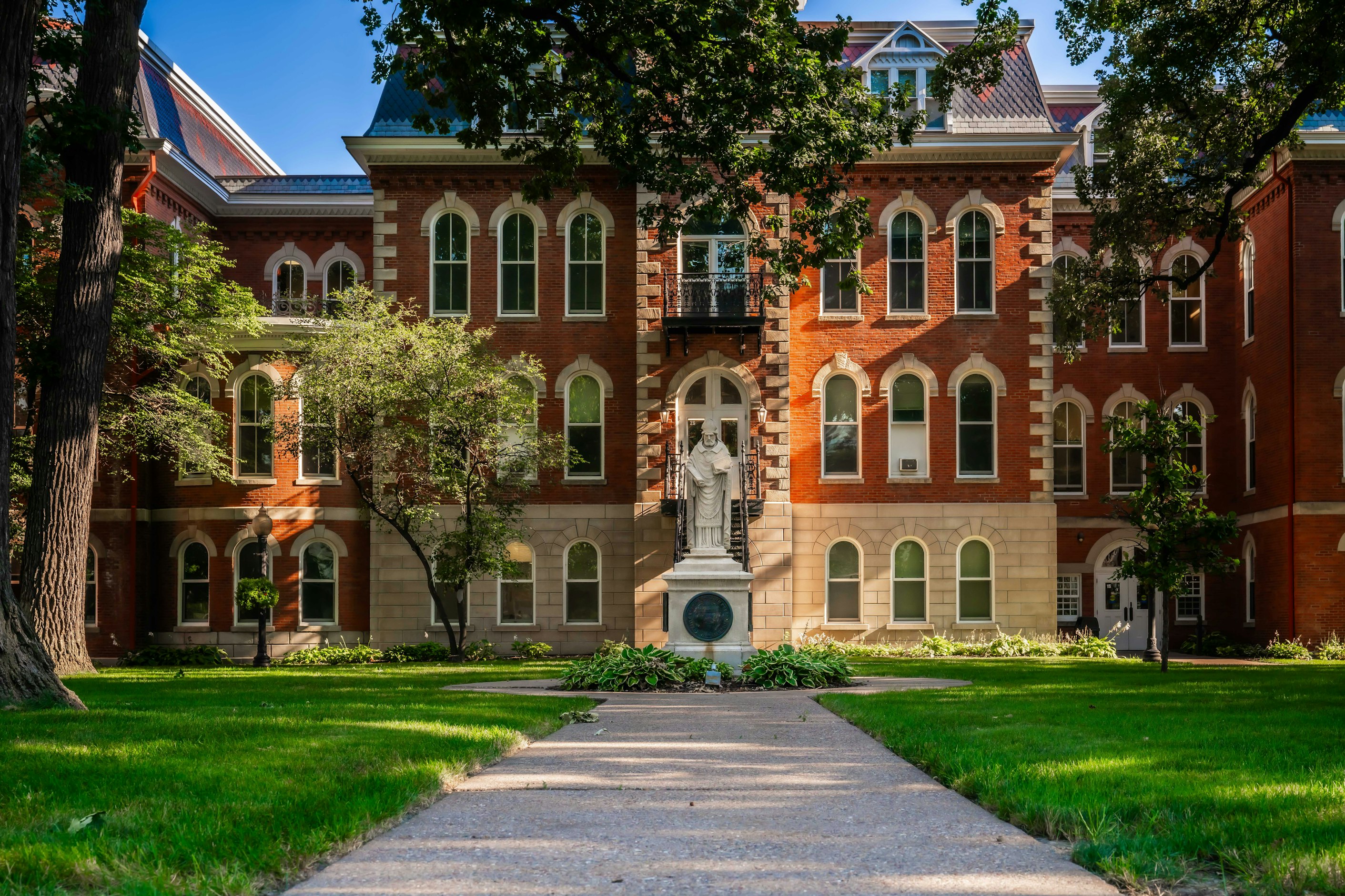Saint Ambrose University - Requirements + Data | CollegeVine